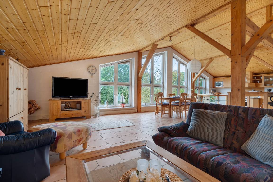 165 M² Ferienwohnung ∙ 3 Schlafzimmer ∙ 5 Gäste - Eddelak