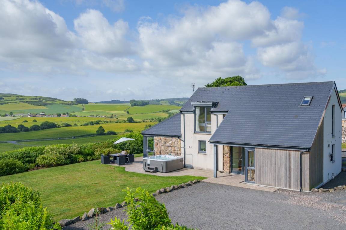 コテージ ∙ 寝室: 3 ∙ ゲスト6 人 - ファイフ