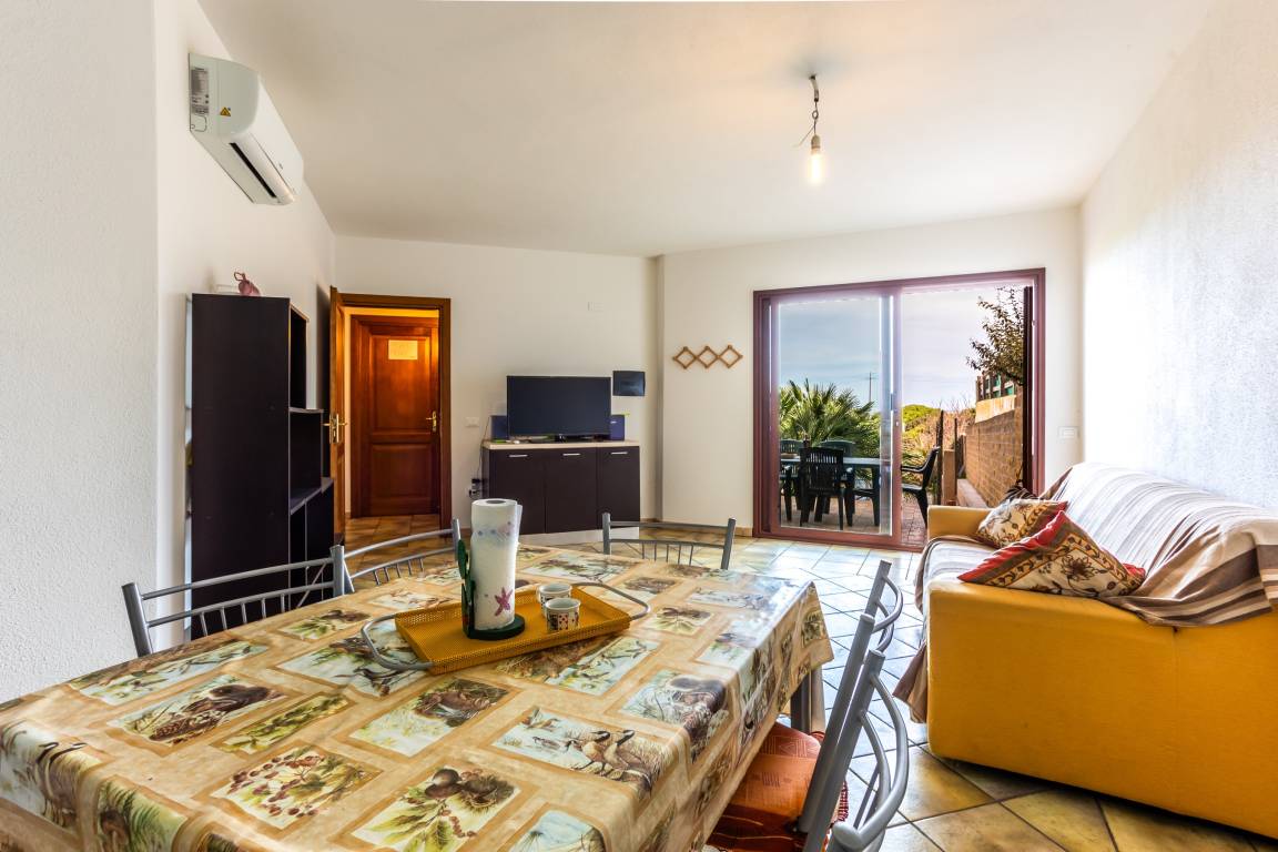 80 M² Huis ∙ 2 Slaapkamers ∙ 6 Gasten - Valledoria