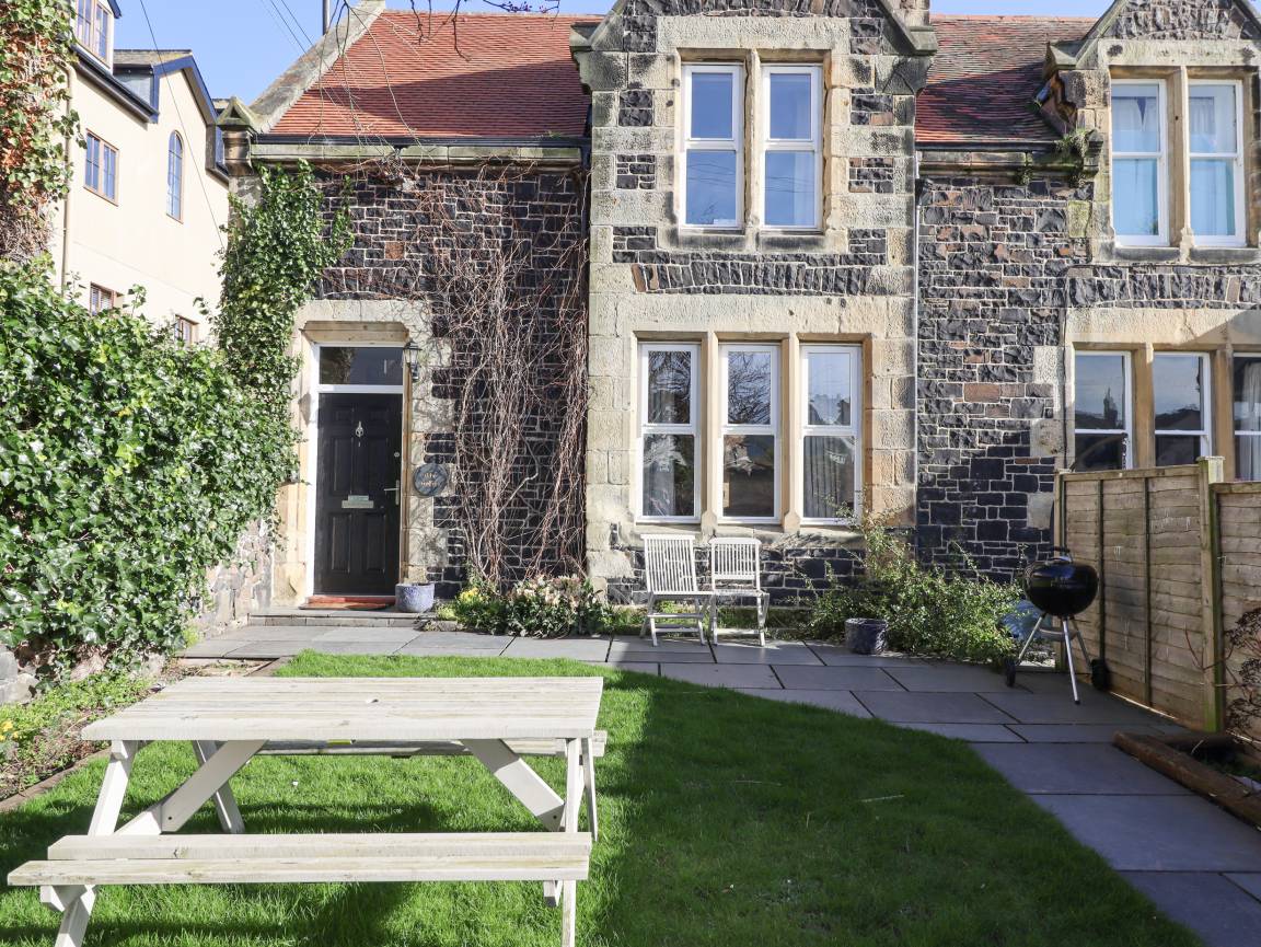 Cottage ∙ 4 Bedrooms ∙ 7 Guests - Bamburgh