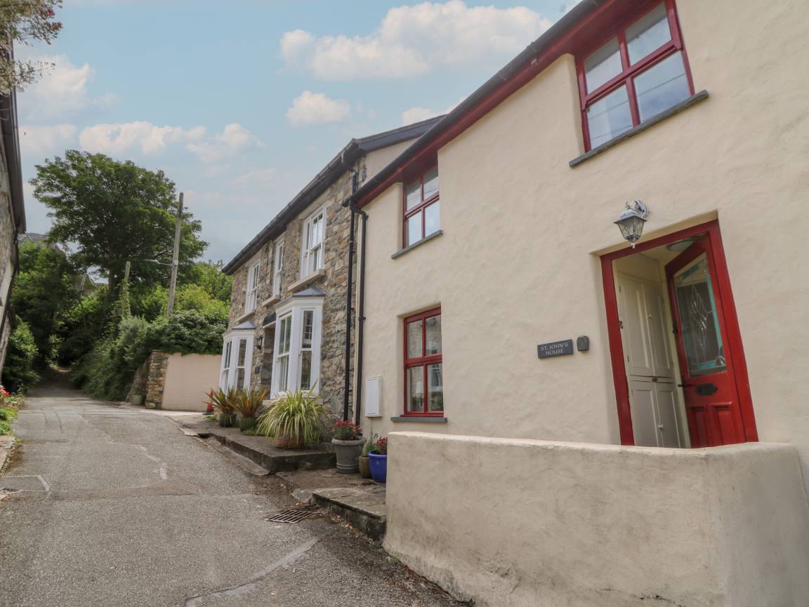 Cottage ∙ 4 Bedrooms ∙ 6 Guests - Pembrokeshire