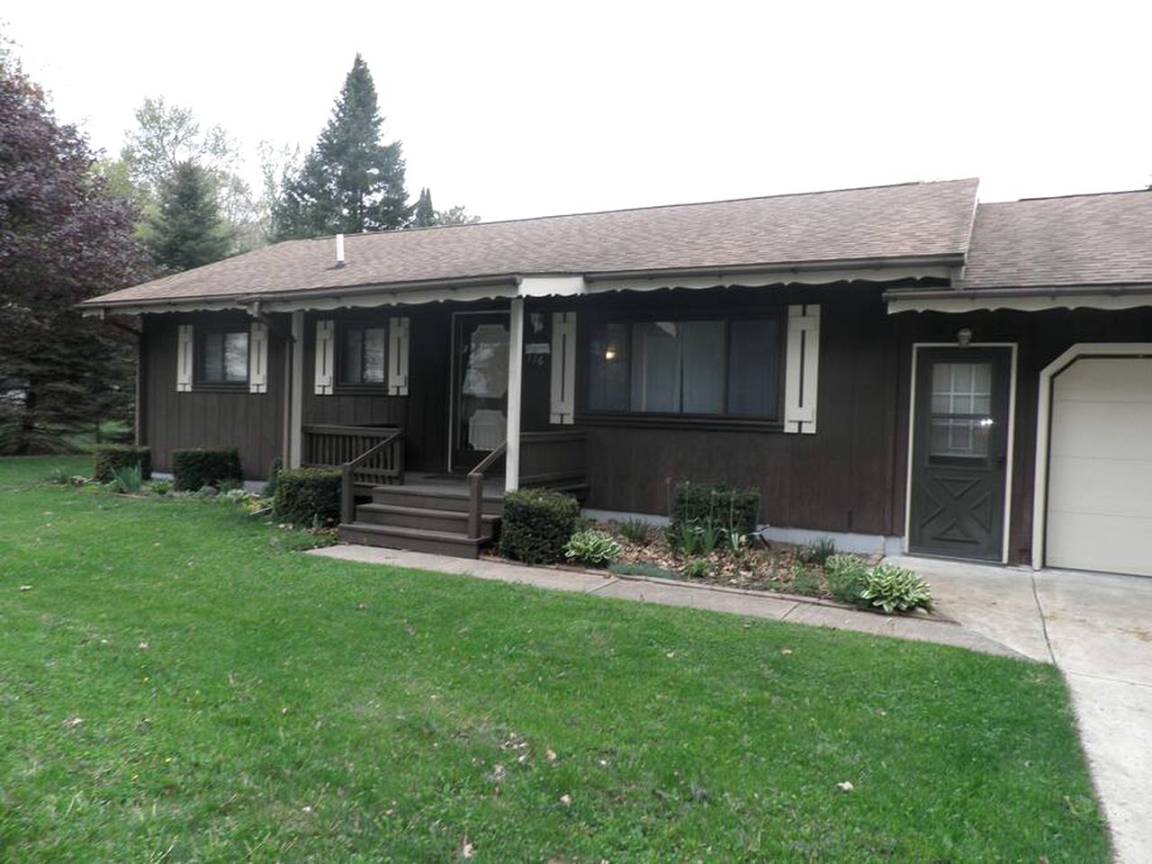 House ∙ 2 Bedrooms ∙ 6 Guests - Mitchell State Park, Cadillac