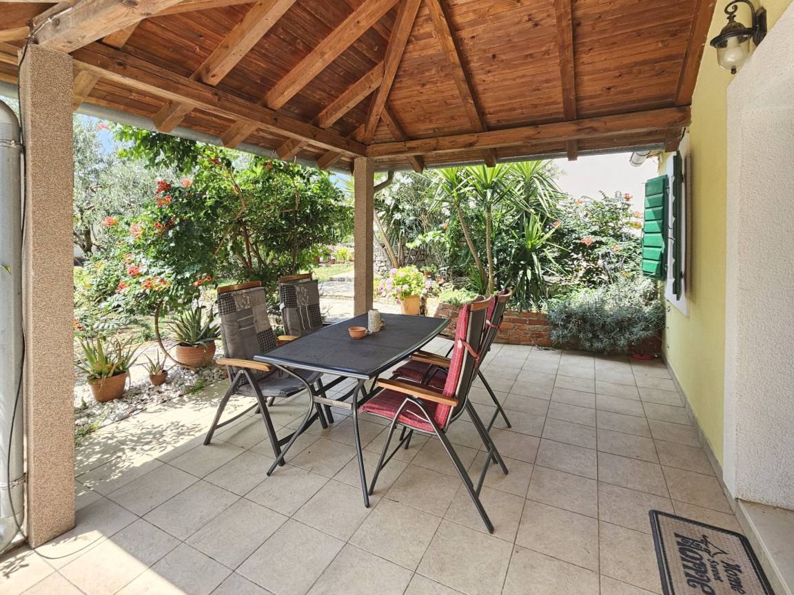 45 M² Ferienhaus ∙ 2 Schlafzimmer ∙ 5 Gäste - Primošten