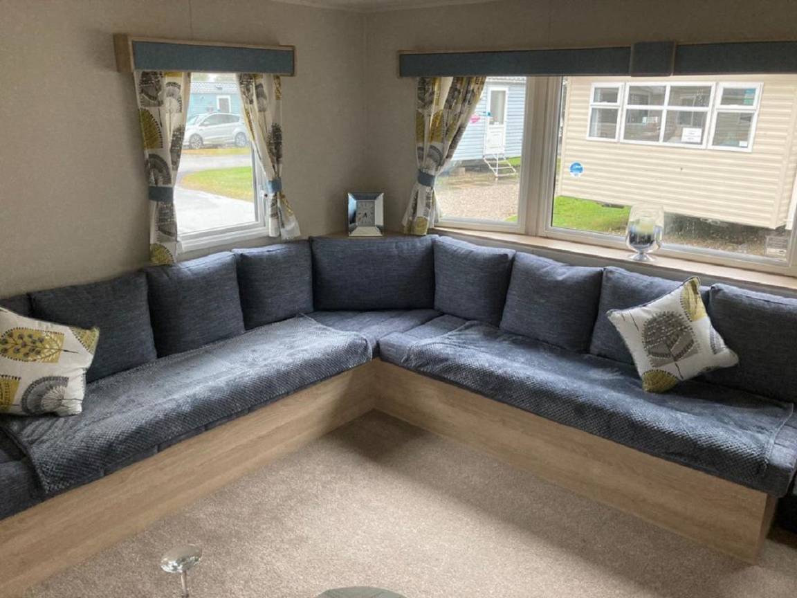 41 M² Lodge ∙ 3 Bedrooms ∙ 8 Guests - Blackpool Zoo