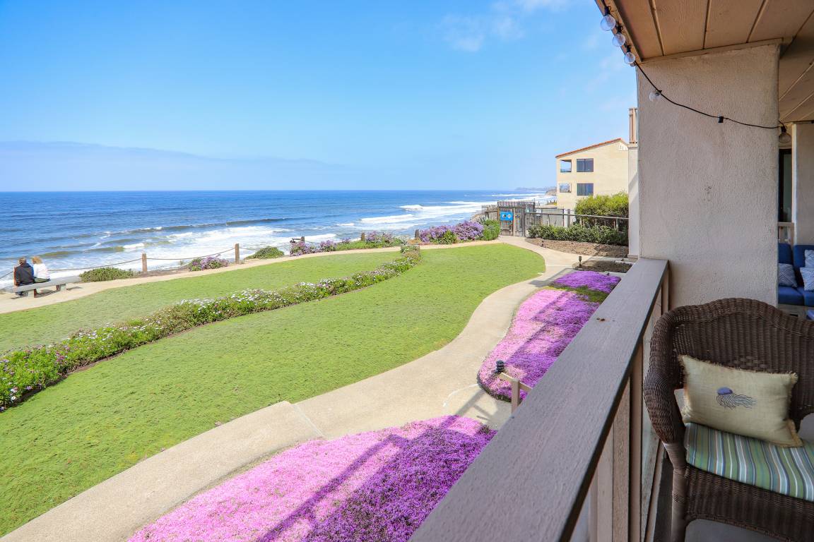 141 M² Apartment ∙ 2 Bedrooms ∙ 5 Guests - Encinitas, CA