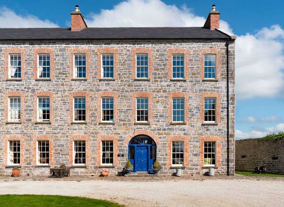 372 M² House ∙ 8 Bedrooms ∙ 12 Guests - Ennis