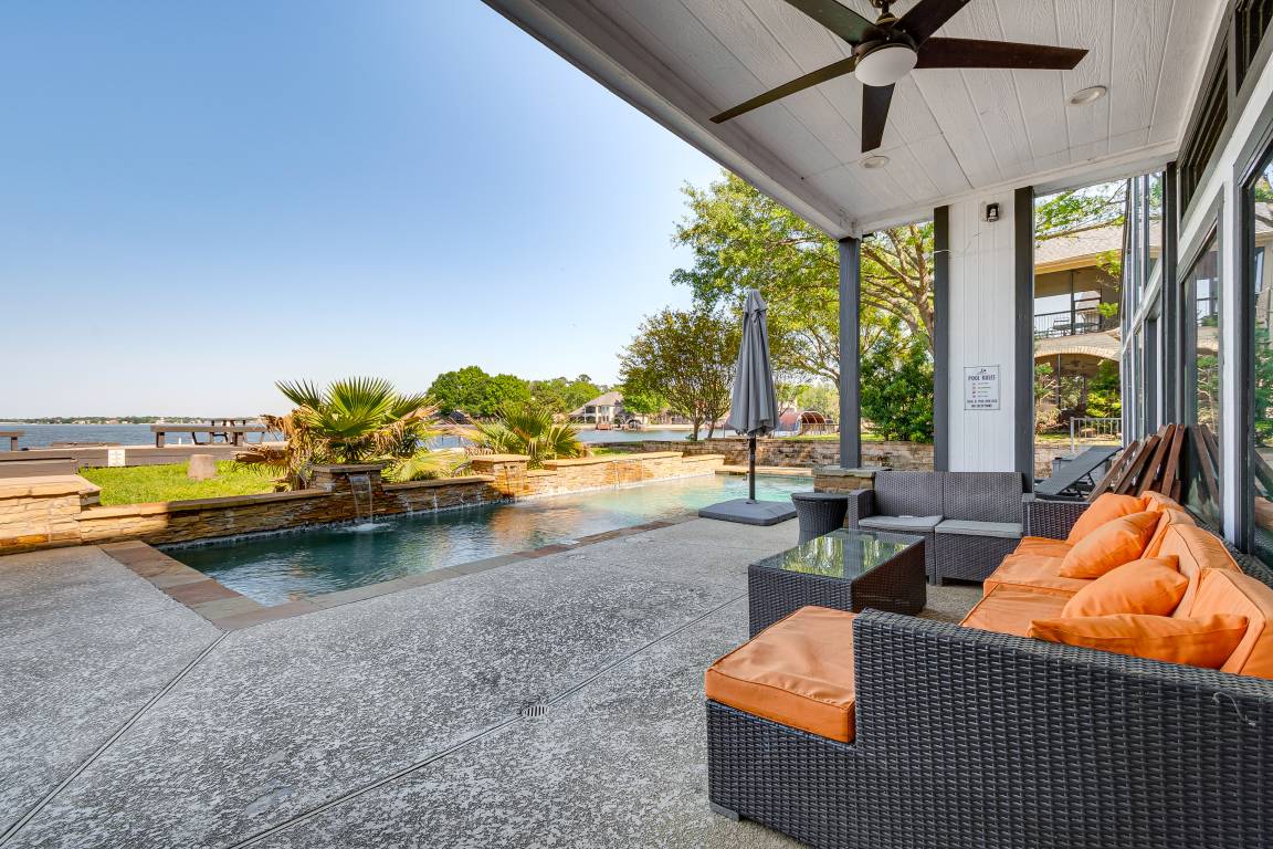 371 M² House ∙ 5 Bedrooms ∙ 16 Guests - Conroe, TX