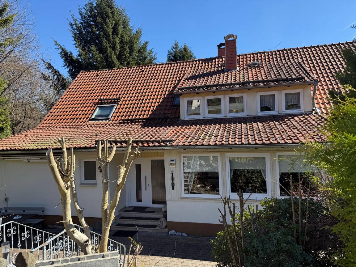 300 M² Ferienhaus ∙ 7 Schlafzimmer ∙ 15 Gäste - Zorge