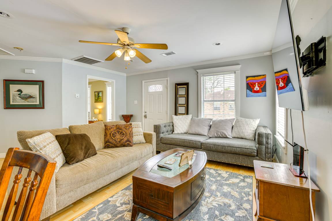 78 M² Cottage ∙ 2 Bedrooms ∙ 4 Guests - Houston, TX