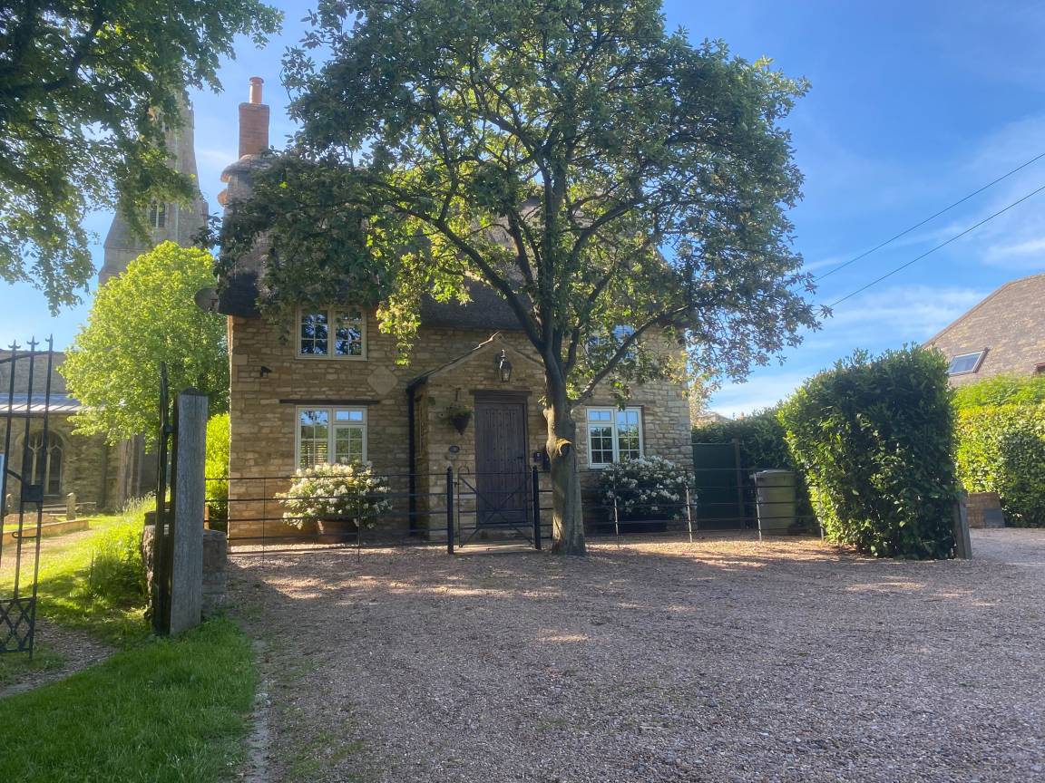 Cottage ∙ 3 Bedrooms ∙ 4 Guests - Leicestershire