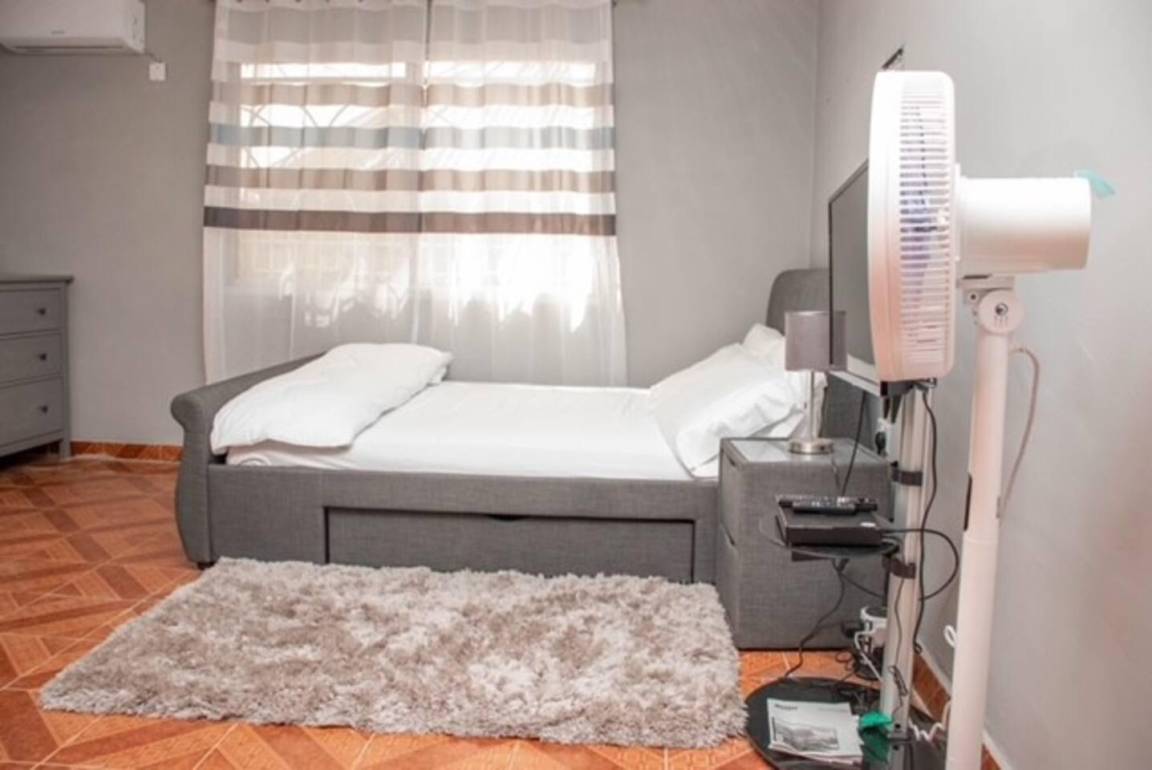 150 M² House ∙ 3 Bedrooms ∙ 6 Guests - Freetown