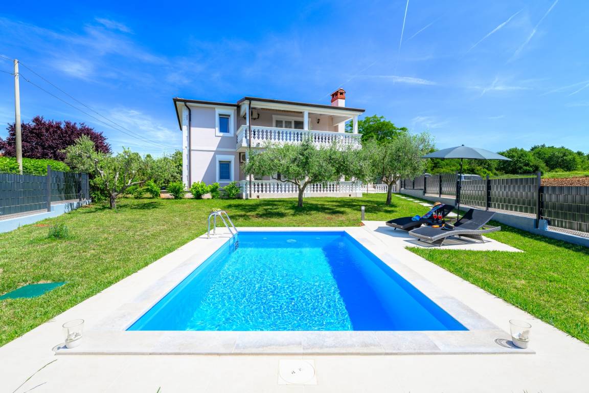 100 M² Appartamento Vacanza ∙ 2 Camere Da Letto ∙ 5 Ospiti - Parenzo