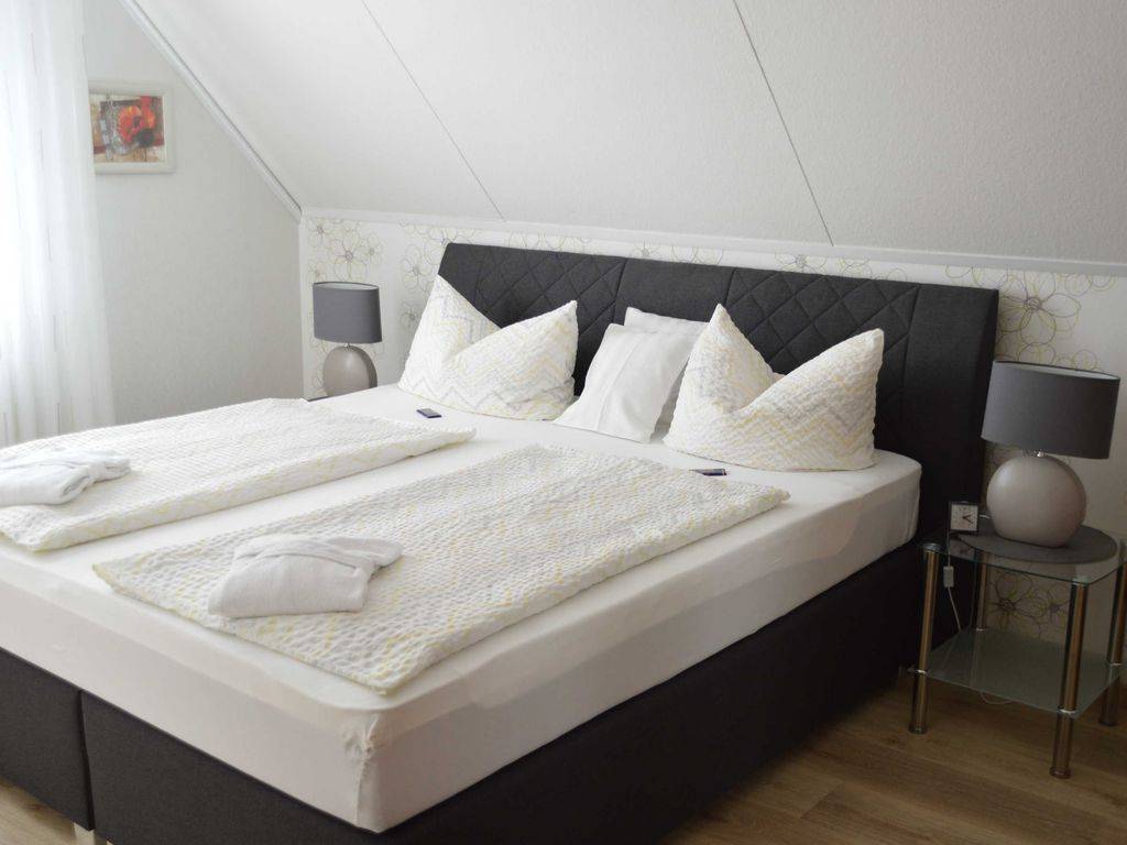 60 M² Ferienwohnung ∙ 2 Schlafzimmer ∙ 3 Gäste - Blomberg