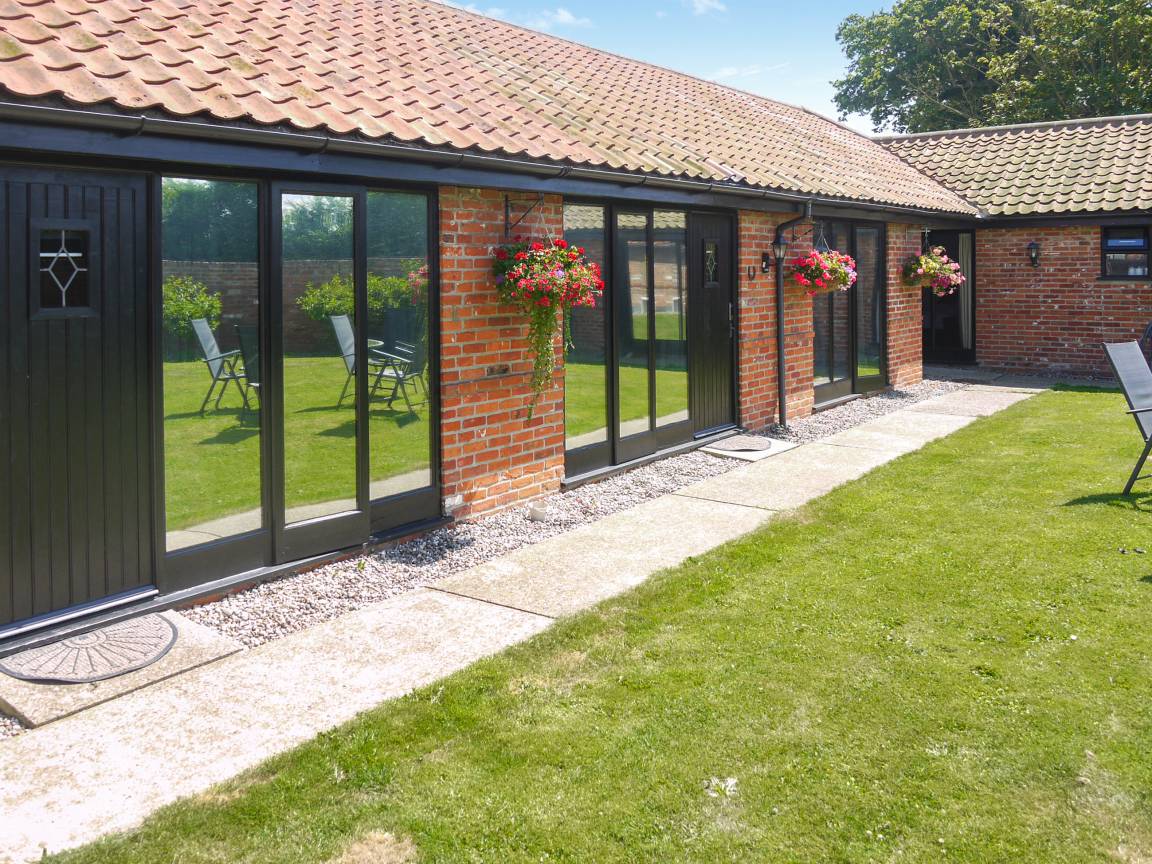 Cottage ∙ 1 Bedroom ∙ 2 Guests - Lowestoft