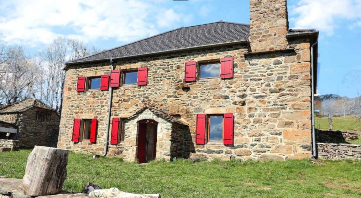 200 M² Cottage ∙ 4 Chambres ∙ 8 Personnes - Les Estables