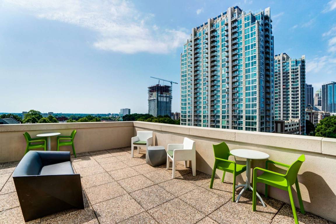65 M² Condo ∙ 1 Bedroom ∙ 4 Guests - Wilmore - Charlotte