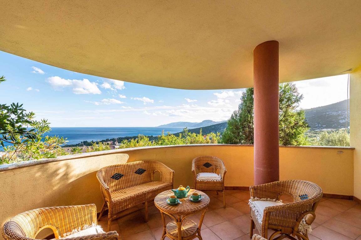 180 M² Villa ∙ 4 Schlafzimmer ∙ 8 Gäste - Cala Gonone
