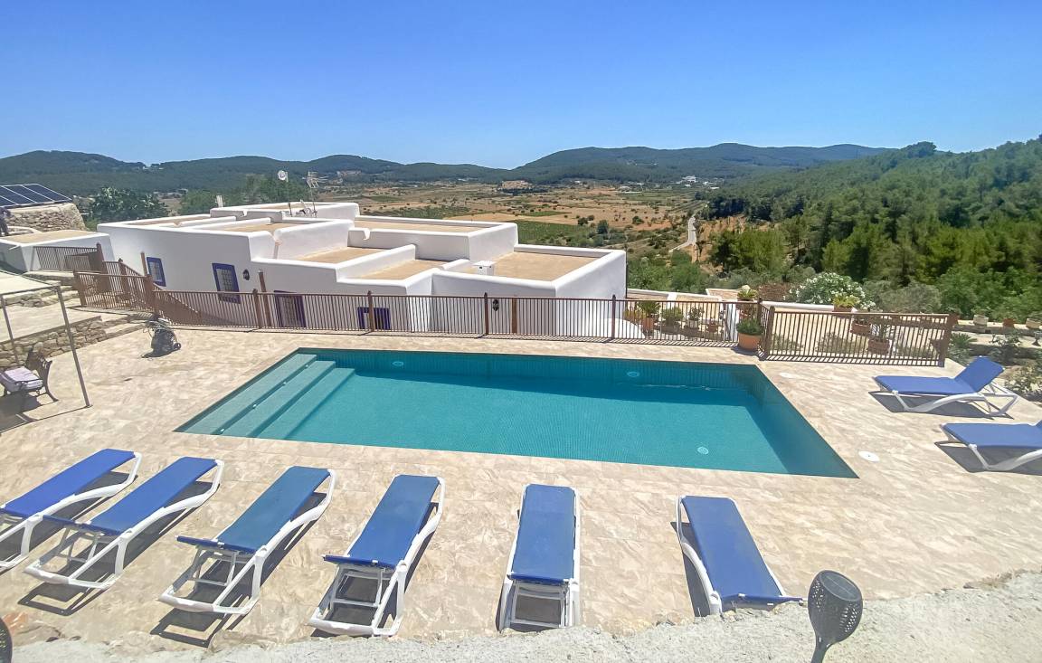 275 M² House ∙ 4 Bedrooms ∙ 8 Guests - Ibiza