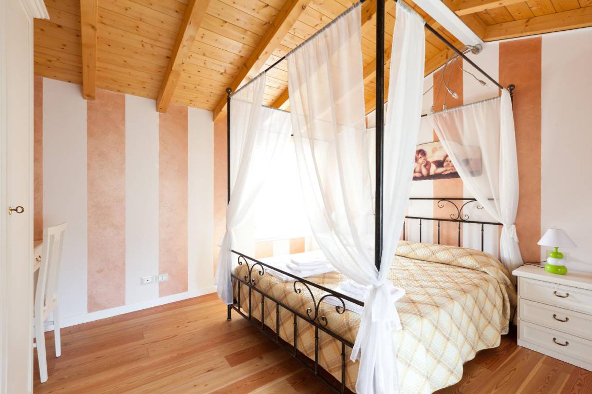 130 M² Appartement ∙ 2 Chambres ∙ 6 Personnes - Gardone Riviera