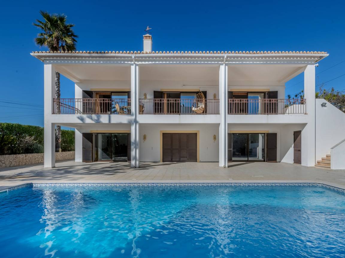 270 M² Maison De Vacances ∙ 3 Chambres ∙ 6 Personnes - Alvor