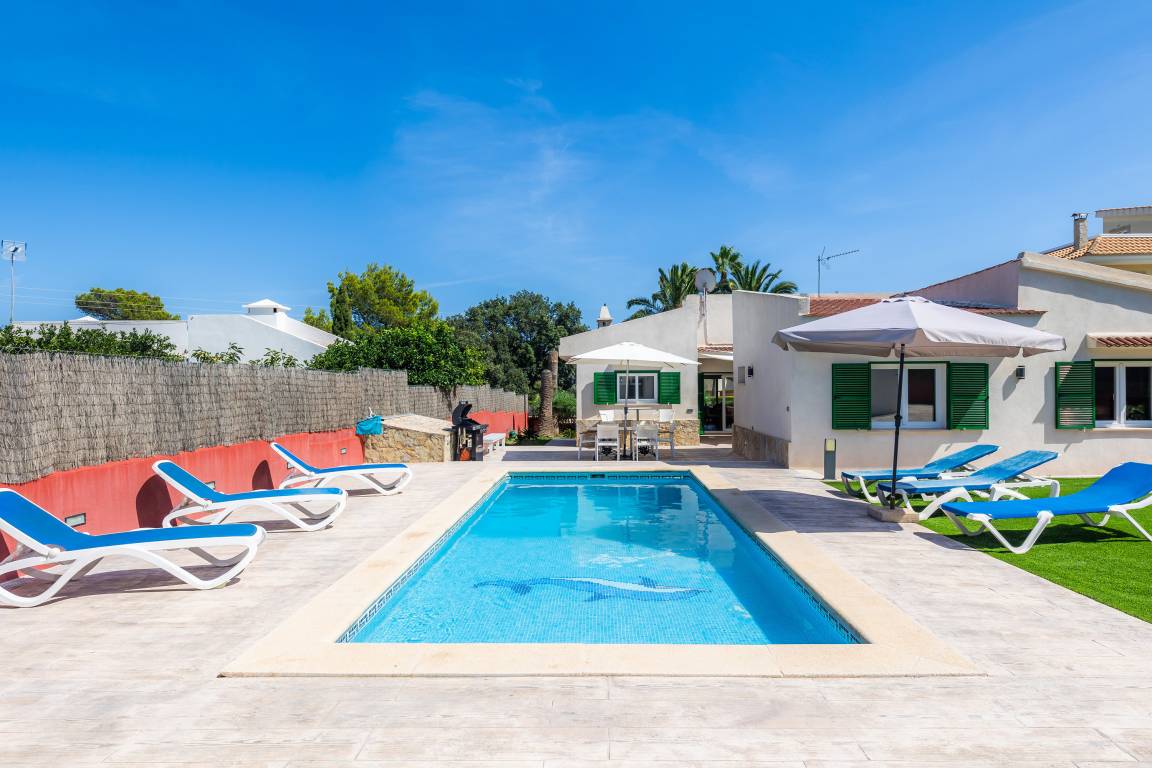 220 M² Ferienhaus ∙ 3 Schlafzimmer ∙ 6 Gäste - Cala Rajada