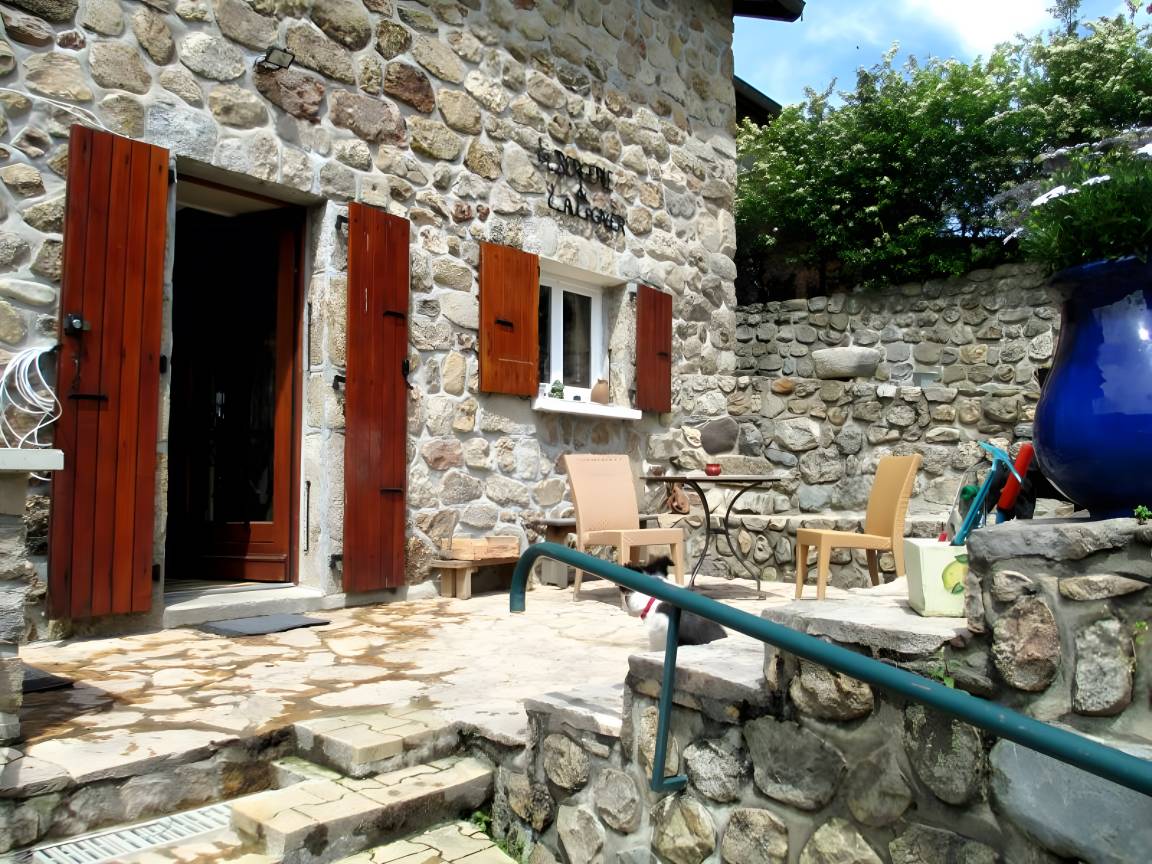 24 M² Chambre D'hôtes ∙ 1 Chambre ∙ 2 Personnes - Saint-Agrève