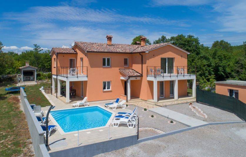 190 M² Villa ∙ 5 Slaapkamers ∙ 12 Gasten - Kroatië