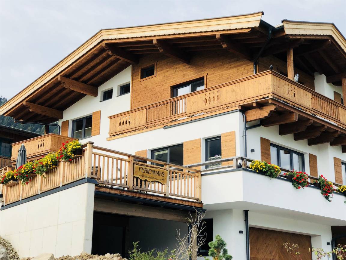 225 M² Ferienhaus ∙ 3 Schlafzimmer ∙ 6 Gäste - Kiefersfelden