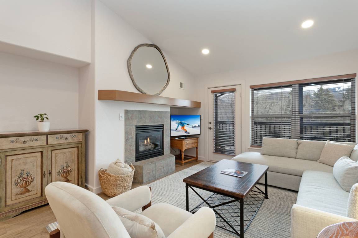 Condo ∙ 3 Bedrooms ∙ 6 Guests - Edwards, CO