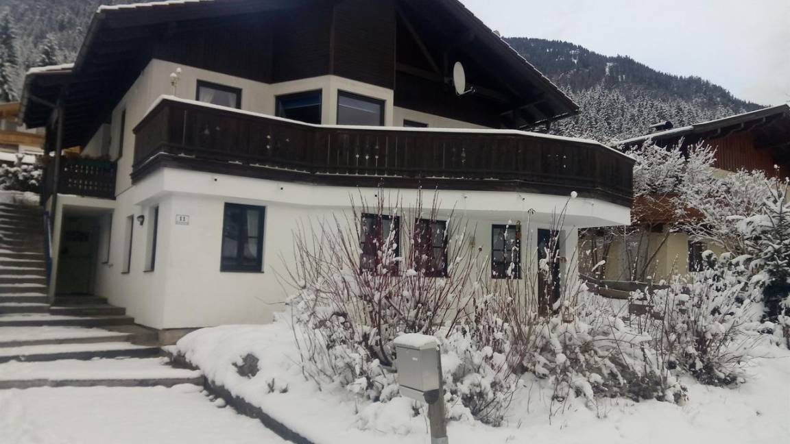 100 M² Apartment ∙ 3 Bedrooms ∙ 6 Guests - Lofer