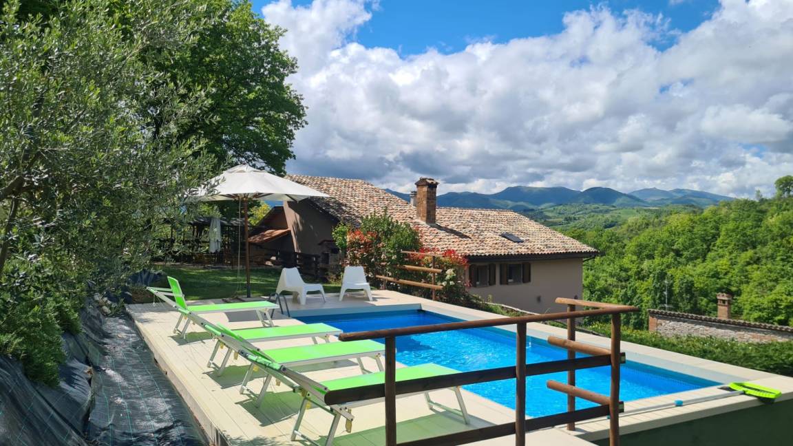 70 M² Casa Vacanza ∙ 4 Camere Da Letto ∙ 9 Ospiti - Fabriano