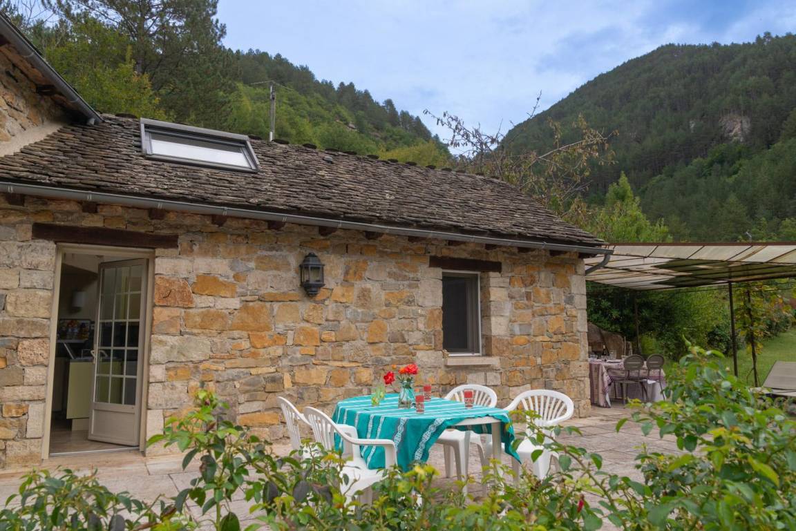 60 M² Gîte ∙ 2 Bedrooms ∙ 4 Guests - Florac