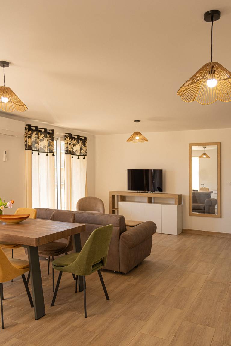 60 M² Apartamento ∙ 2 Habitaciones ∙ 4 Huéspedes - Borgo