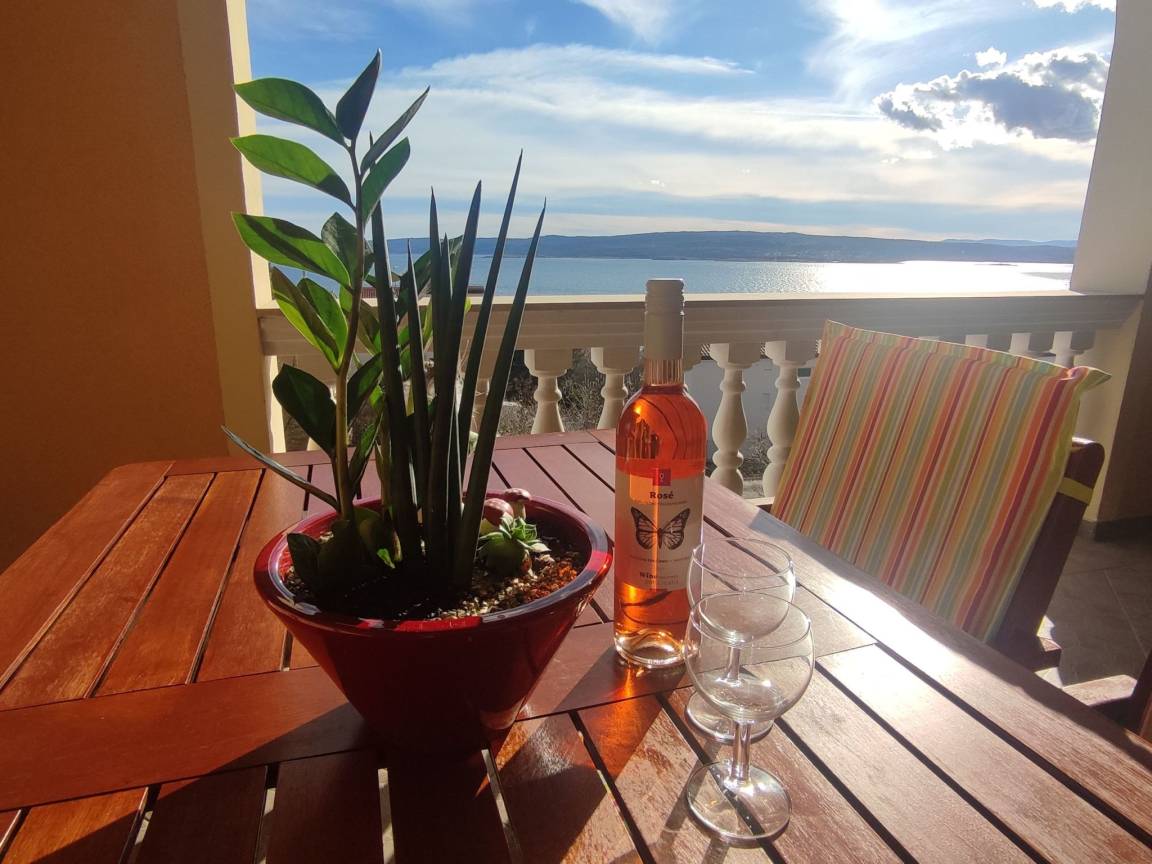 60 M² Ferienhaus ∙ 2 Schlafzimmer ∙ 2 Gäste - Crikvenica