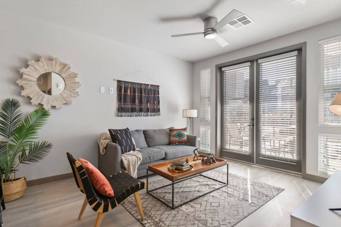 Apartment ∙ 1 Bedroom ∙ 4 Guests - Downtown Phoenix - Phoenix