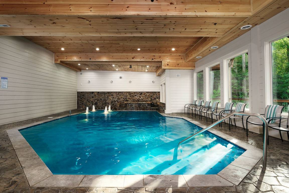 483 M² Cabin ∙ 5 Bedrooms ∙ 20 Guests - Pigeon Forge, TN