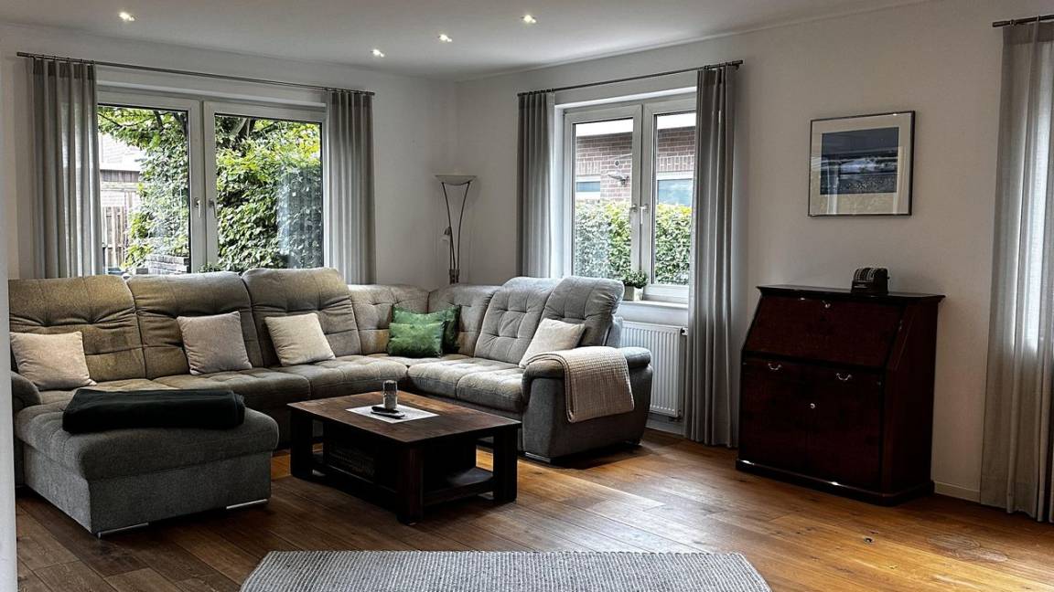 189 M² Ferienhaus ∙ 3 Schlafzimmer ∙ 5 Gäste - Bad Zwischenahn