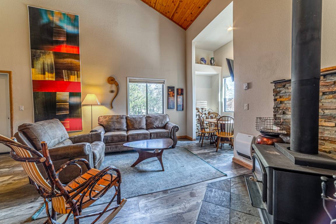 128 M² Condo ∙ 3 Bedrooms ∙ 8 Guests - Mammoth Lakes, CA