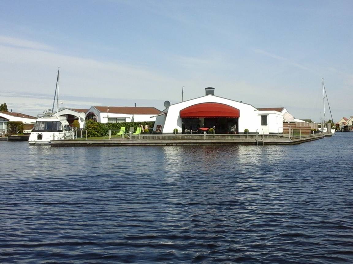 90 M² Huis ∙ 2 Slaapkamers ∙ 4 Gasten - Lemmer
