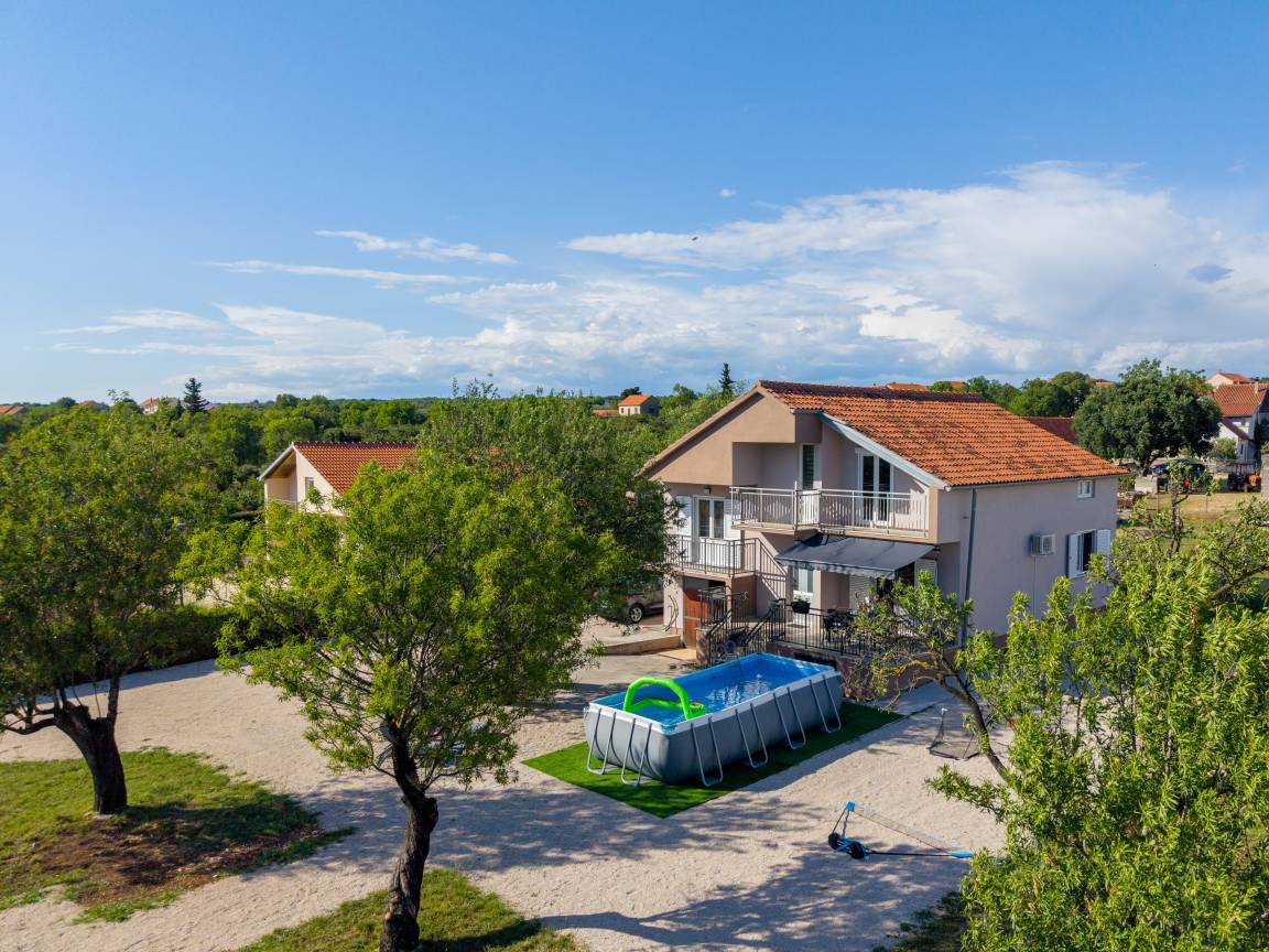 120 M² Ferienhaus ∙ 3 Schlafzimmer ∙ 8 Gäste - Kroatien