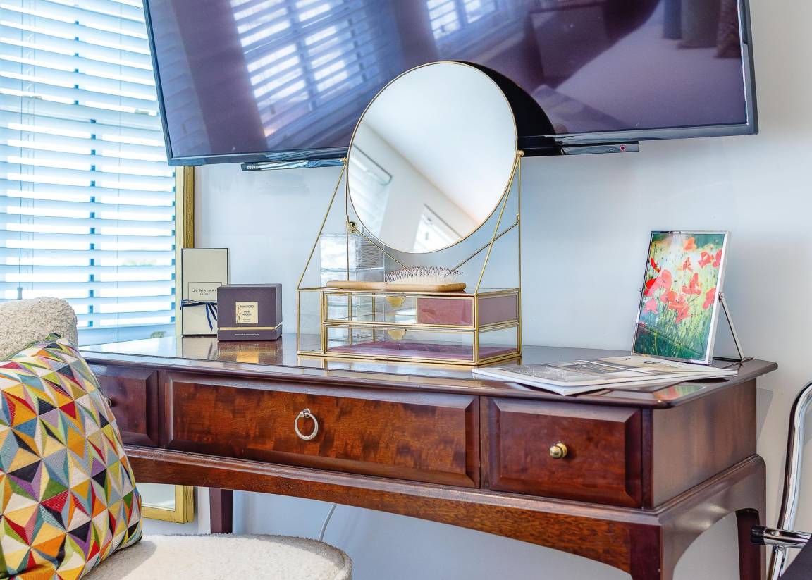 72 M² Apartment ∙ 2 Bedrooms ∙ 6 Guests - Dunstable