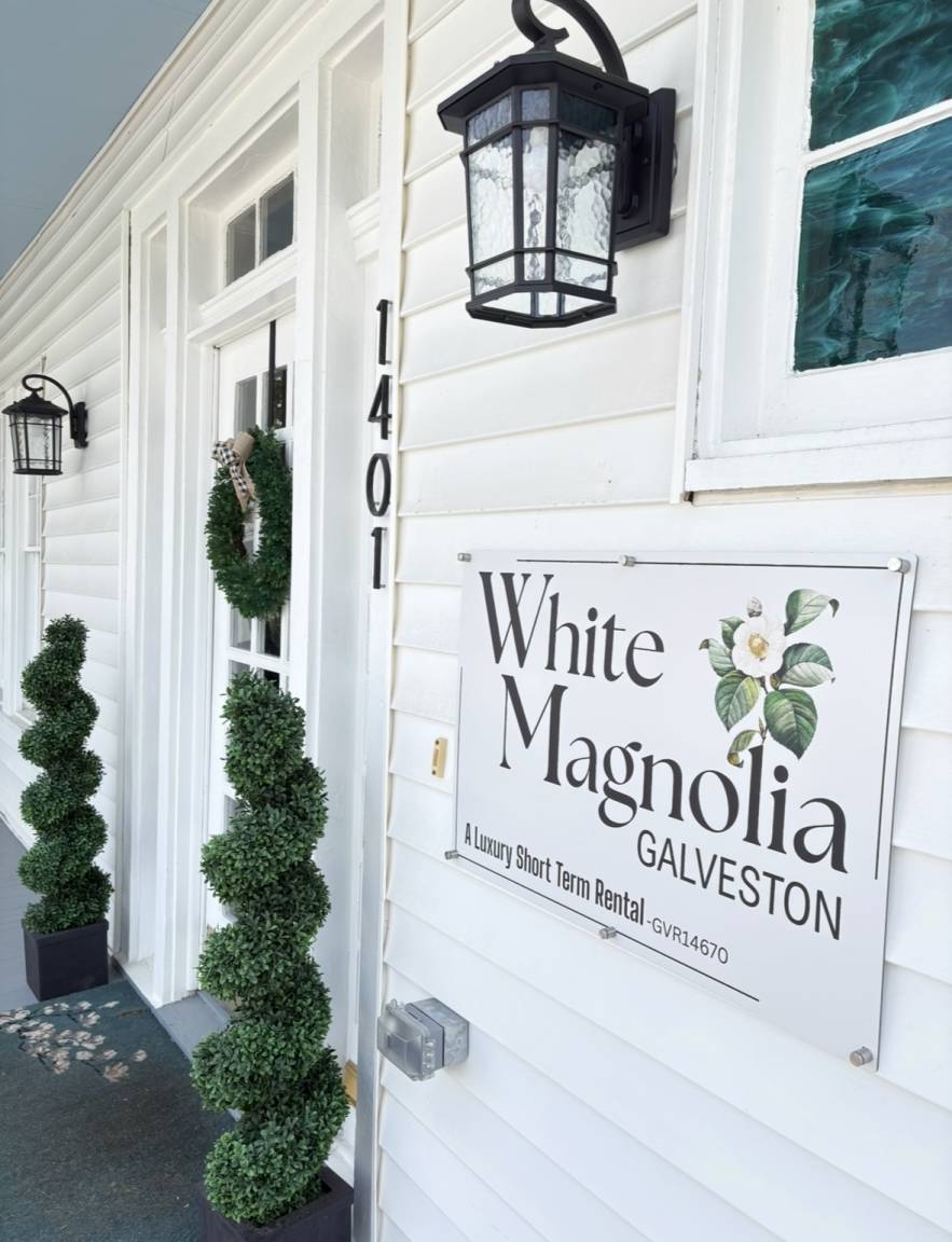 Bed And Breakfast ∙ 4 Bedrooms ∙ 11 Guests - Galveston Island, TX