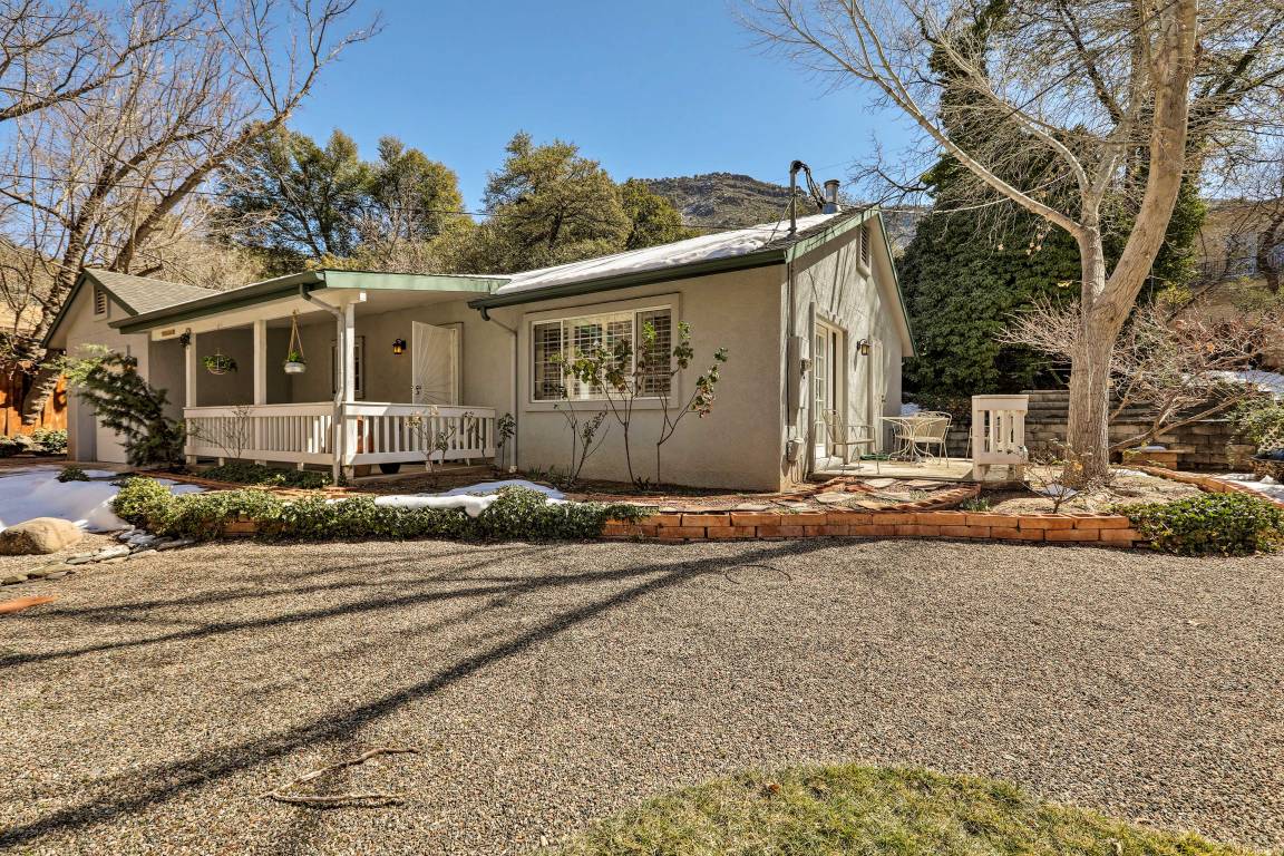 110 M² House ∙ 2 Bedrooms ∙ 6 Guests - Oak Creek Canyon, AZ