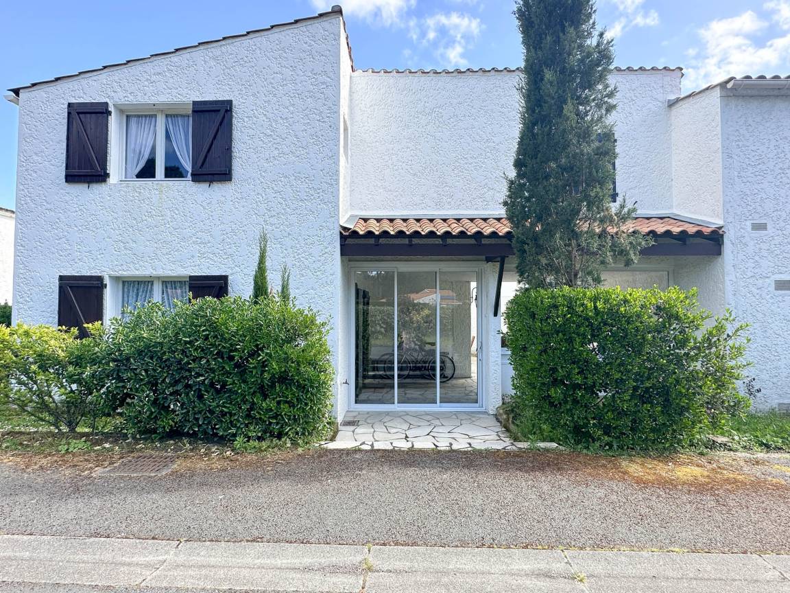 80 M² House ∙ 3 Bedrooms ∙ 6 Guests - La Palmyre