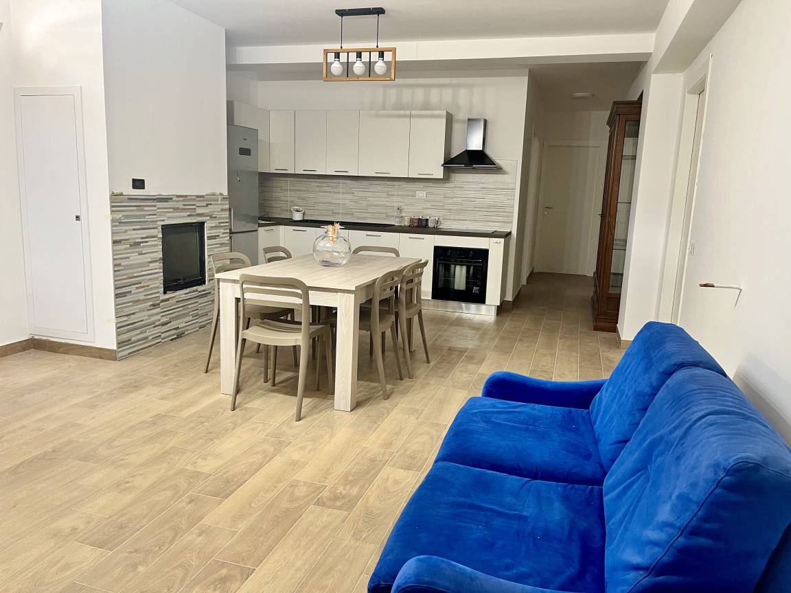 140 M² Apartment ∙ 3 Bedrooms ∙ 6 Guests - Botricello