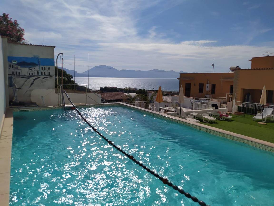 100 M² Appartamento ∙ 3 Camere Da Letto ∙ 7 Ospiti - Balestrate