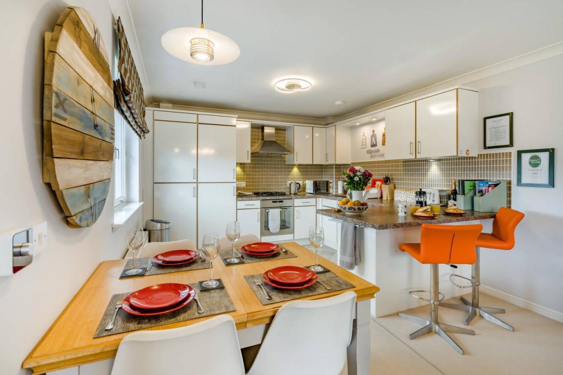 Apartment ∙ 2 Bedrooms ∙ 4 Guests - Aviemore