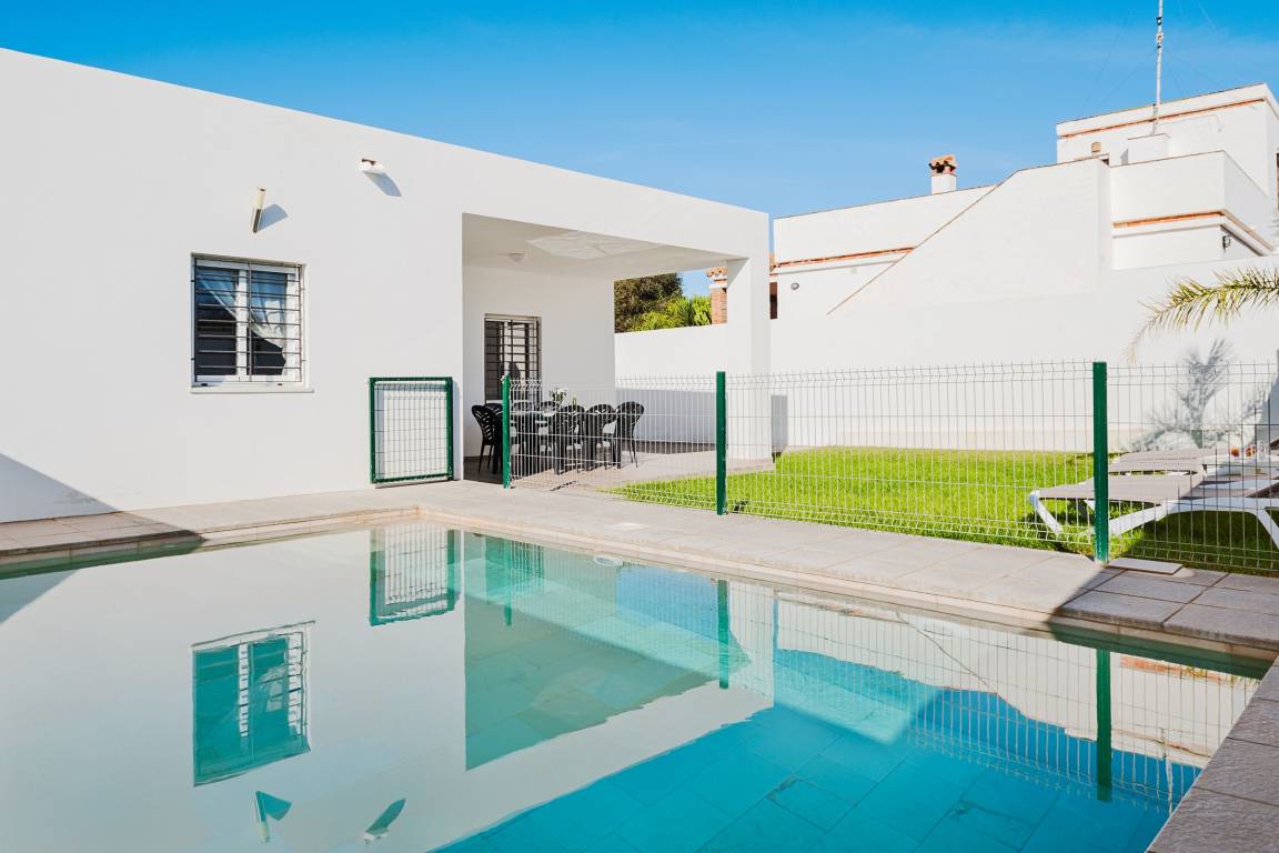 105 M² Ferienhaus ∙ 4 Schlafzimmer ∙ 8 Gäste - Conil de la Frontera