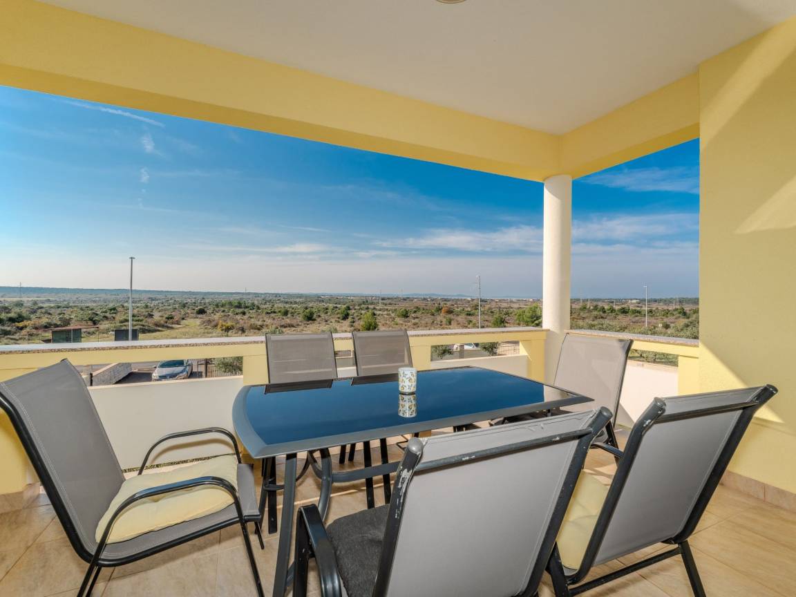 200 M² Ferienhaus ∙ 4 Schlafzimmer ∙ 9 Gäste - Zaton