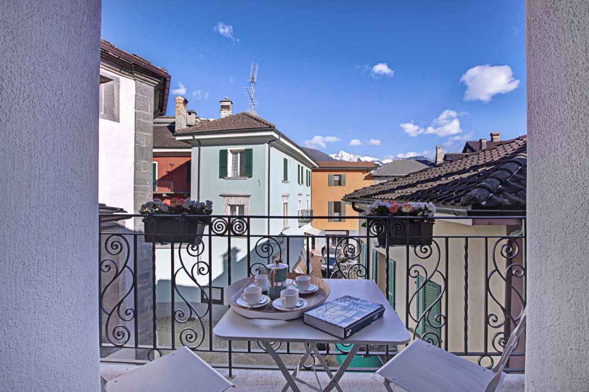 110 M² Ferienwohnung ∙ 3 Schlafzimmer ∙ 8 Gäste - Ronco sopra Ascona